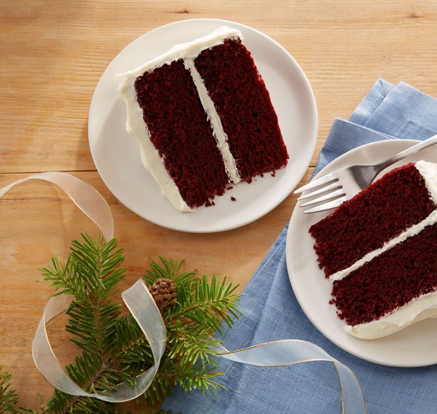 Classic Waldorf Red Cake | Blue Diamond