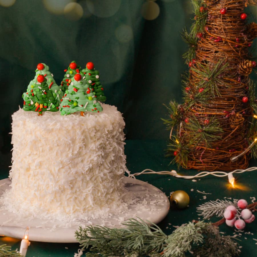 Easy DIY Holiday Tree Cake Toppers | Blue Diamond